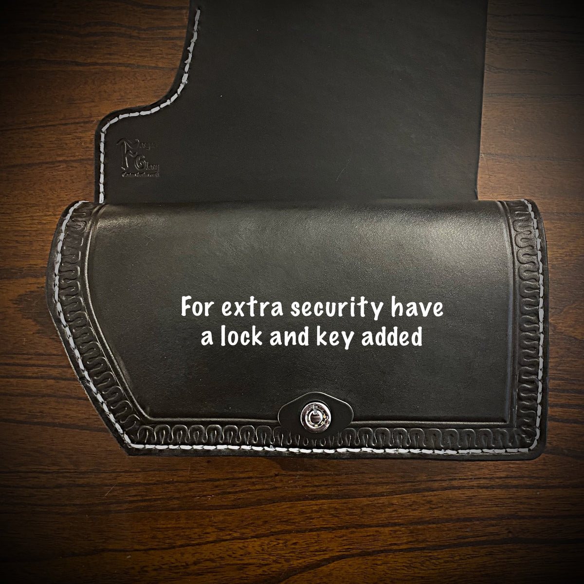 Heat Shield with 2 Pouches for Indian Challenger and Pursuit, Black ...